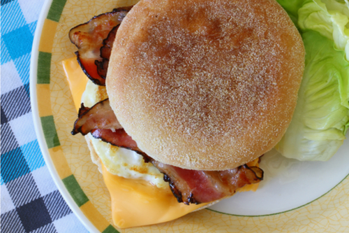 Freezer-friendly cheesy breakfast sandwich - Strongr Fastr: AI ...